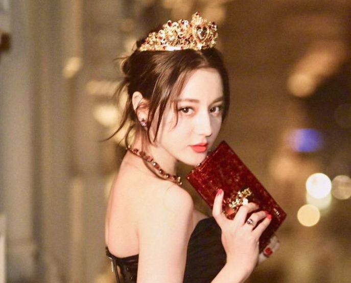 ディリラバのwikiプロフィール！年収6億の噂＆稼げる収入源とは？ ｜華流芸能HEADLINE